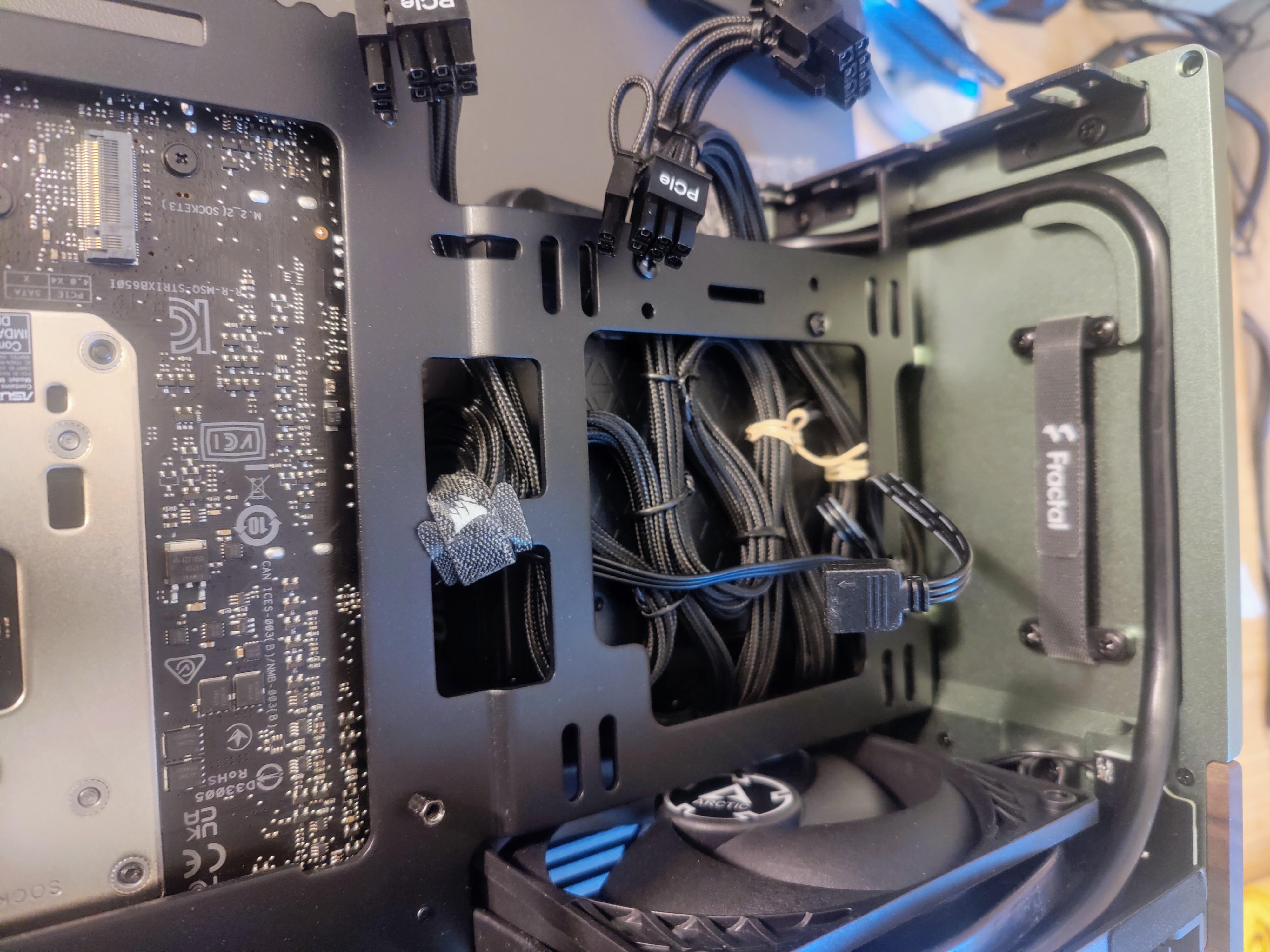 Terra GPU Angle & Cable Management | Scrolller