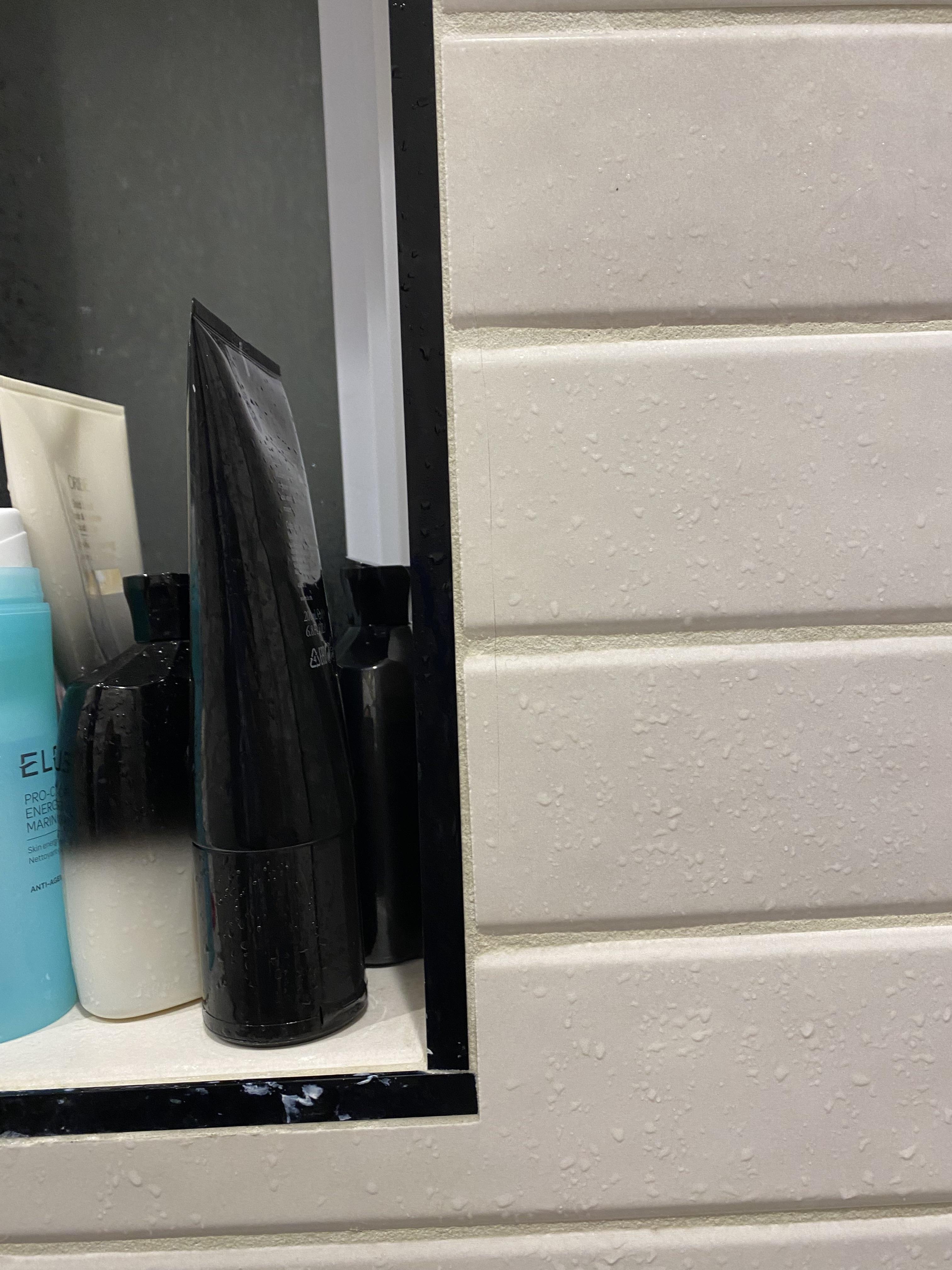 Hairline crack in shower tile | Scrolller