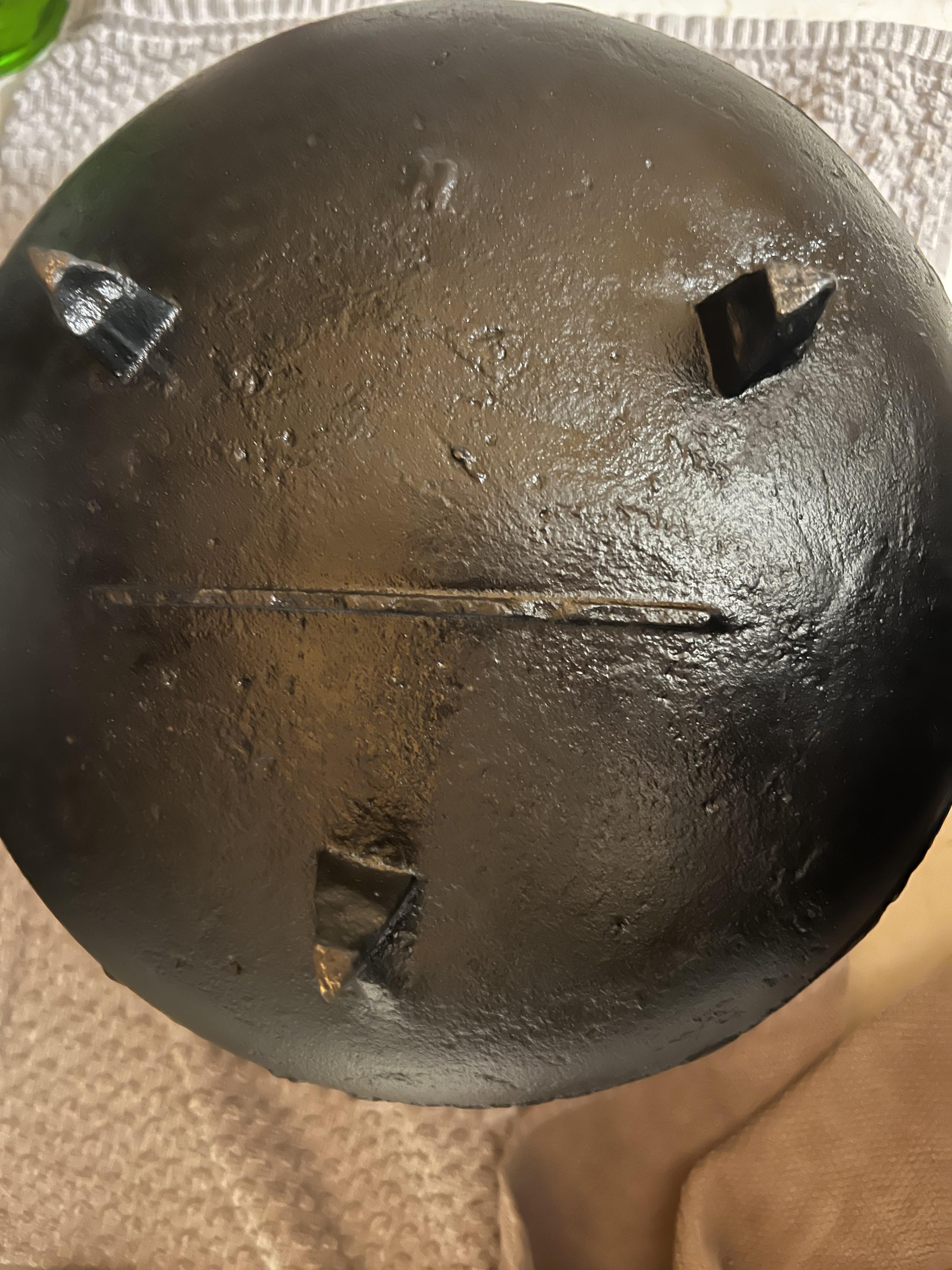 Discover more like Castiron: Can anyone give me more details about this cauldron? and Related ...