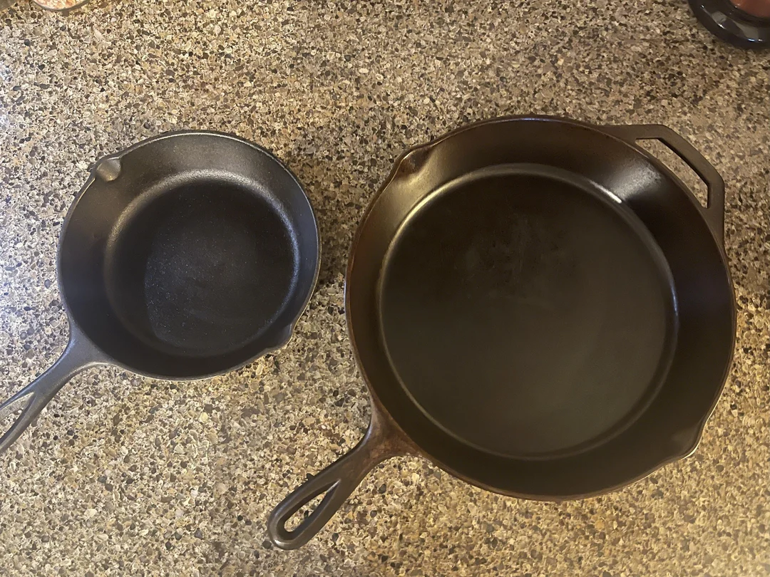 My 2 pans!! | Scrolller