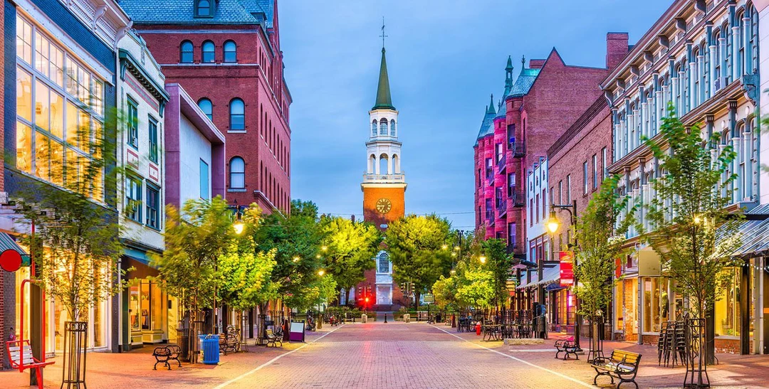 Prettiest city in each US state 44. Burlington, Vermont | Scrolller