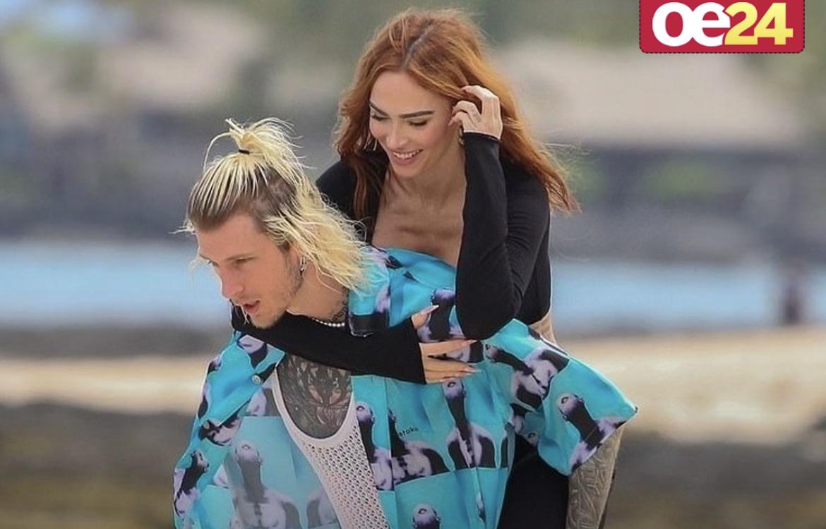 Official!! XQC AND AMOURANTH DATING!!! | Scrolller