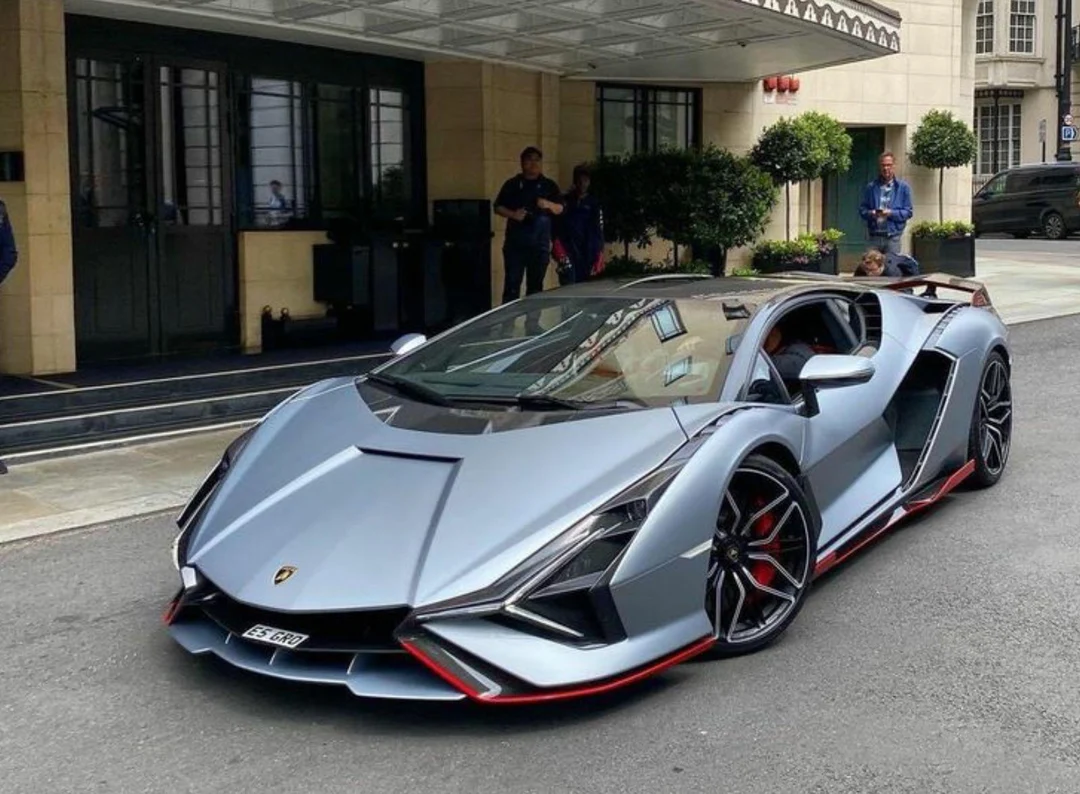 Lamborghini Sian (1599x1176) | Scrolller