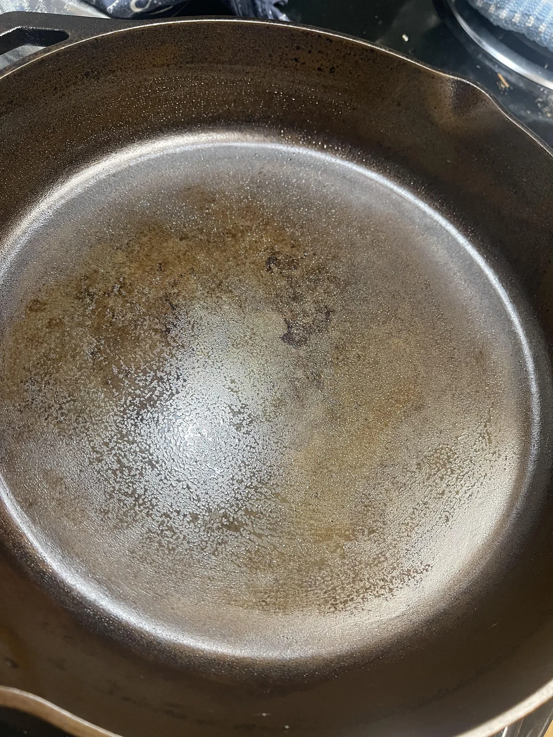 Why won’t oil evenly coat my cast iron? Details in the comments. | Scrolller