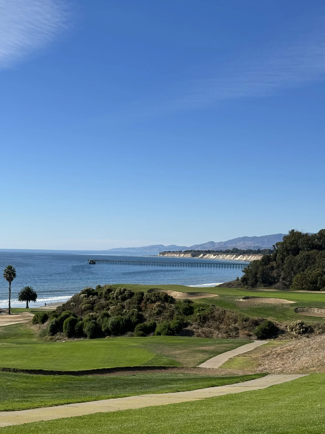 Fall golf in Cali and greens were fast as hell/not flat..But a good day🤙 | Scrolller