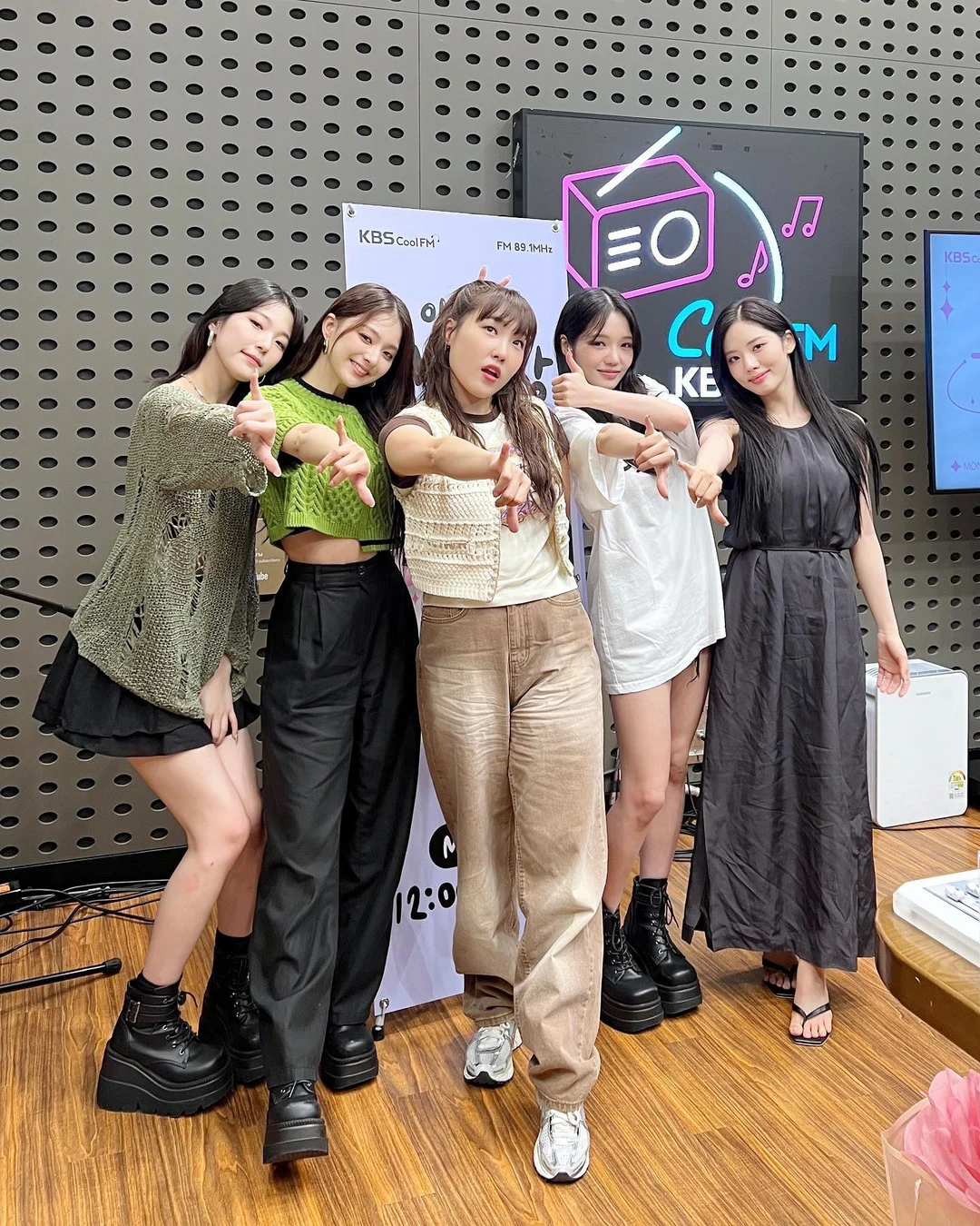 fromis_9 - Jiwon | Scrolller