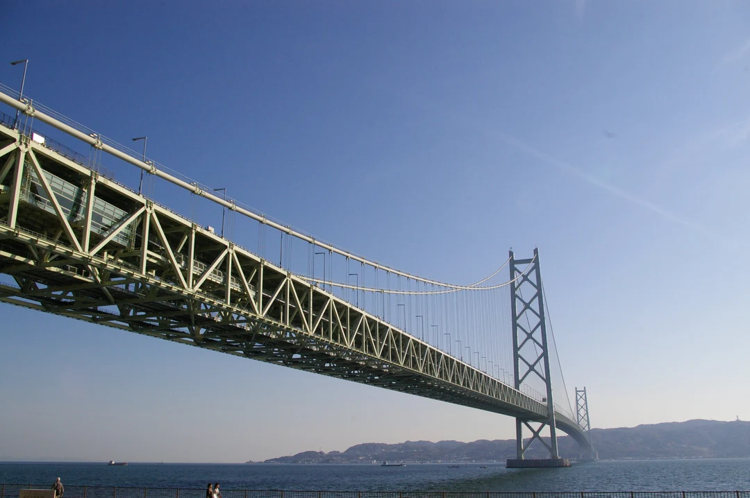 Akashi Kaikyo Bridge. the largest suspension bridge in Japan.[3008×2000][OC] | Scrolller