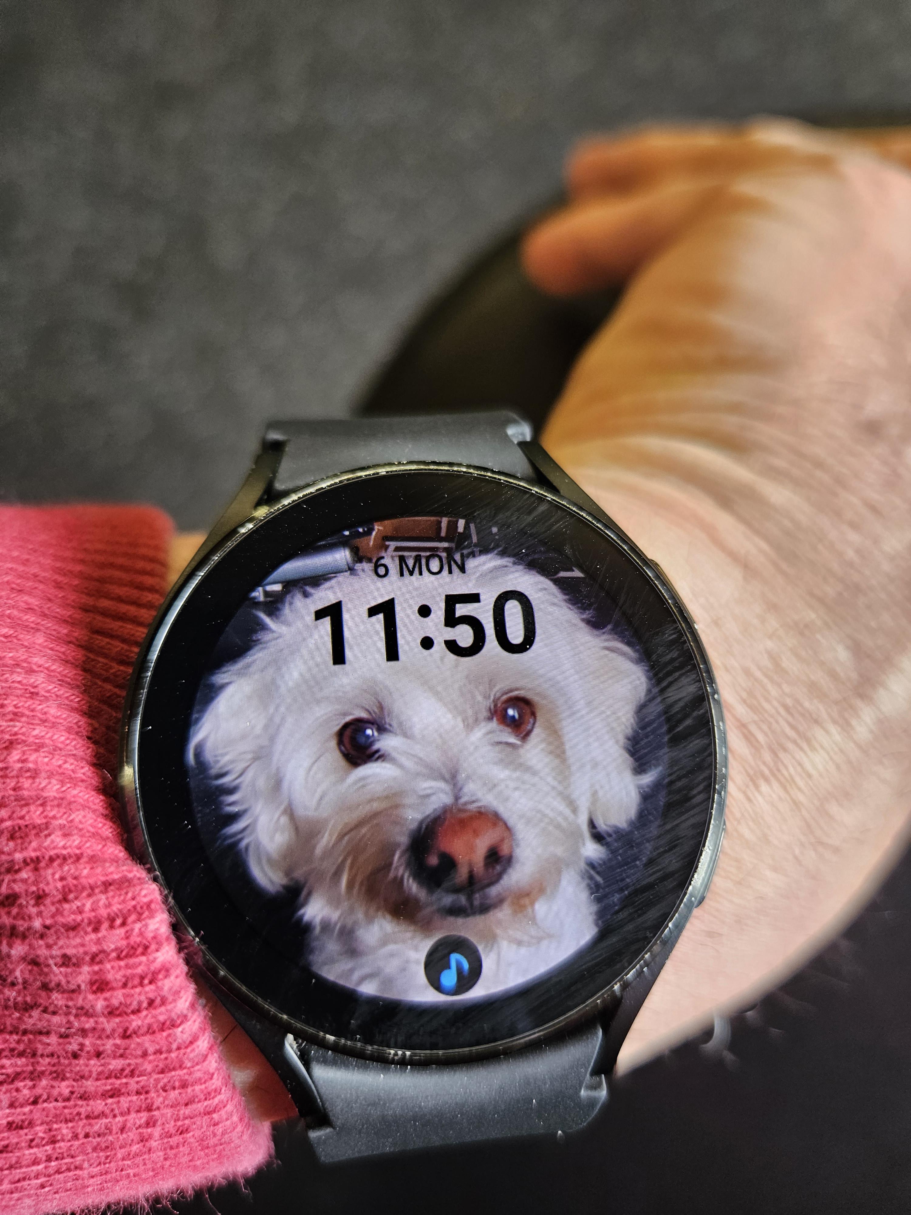 O we doin watch faces? | Scrolller