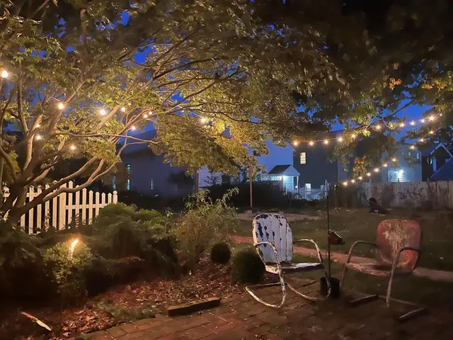 My friends cozy patio | Scrolller