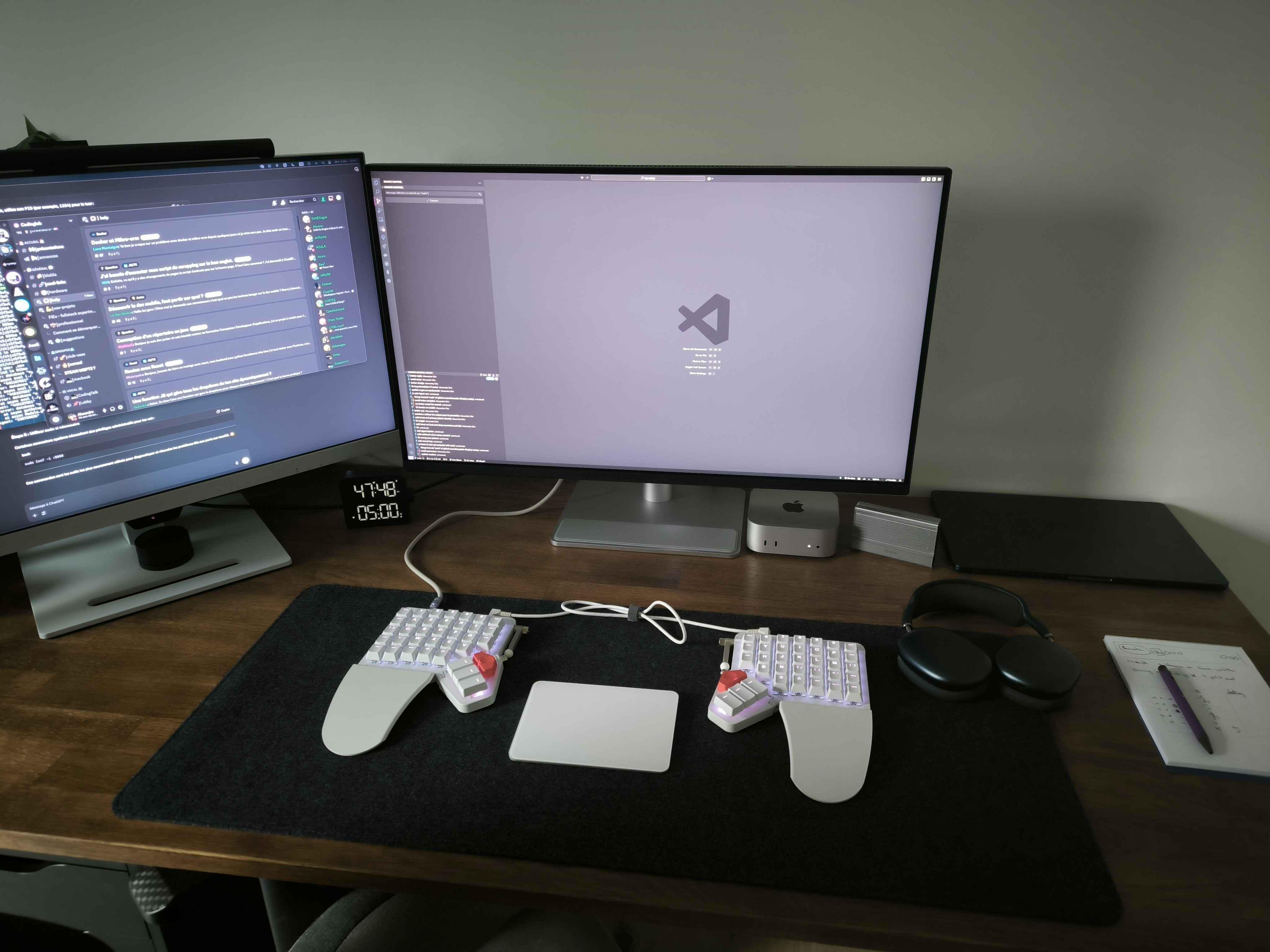 My dual mac os setup ! | Scrolller