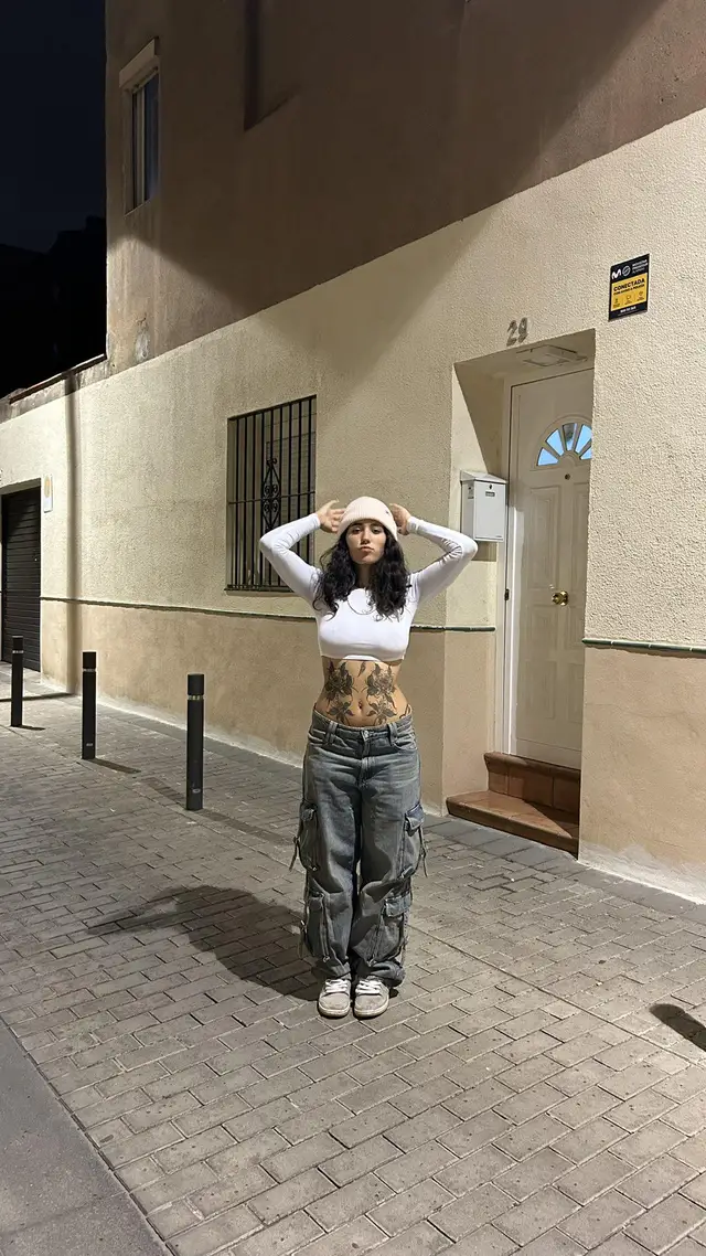 Night walks | Scrolller