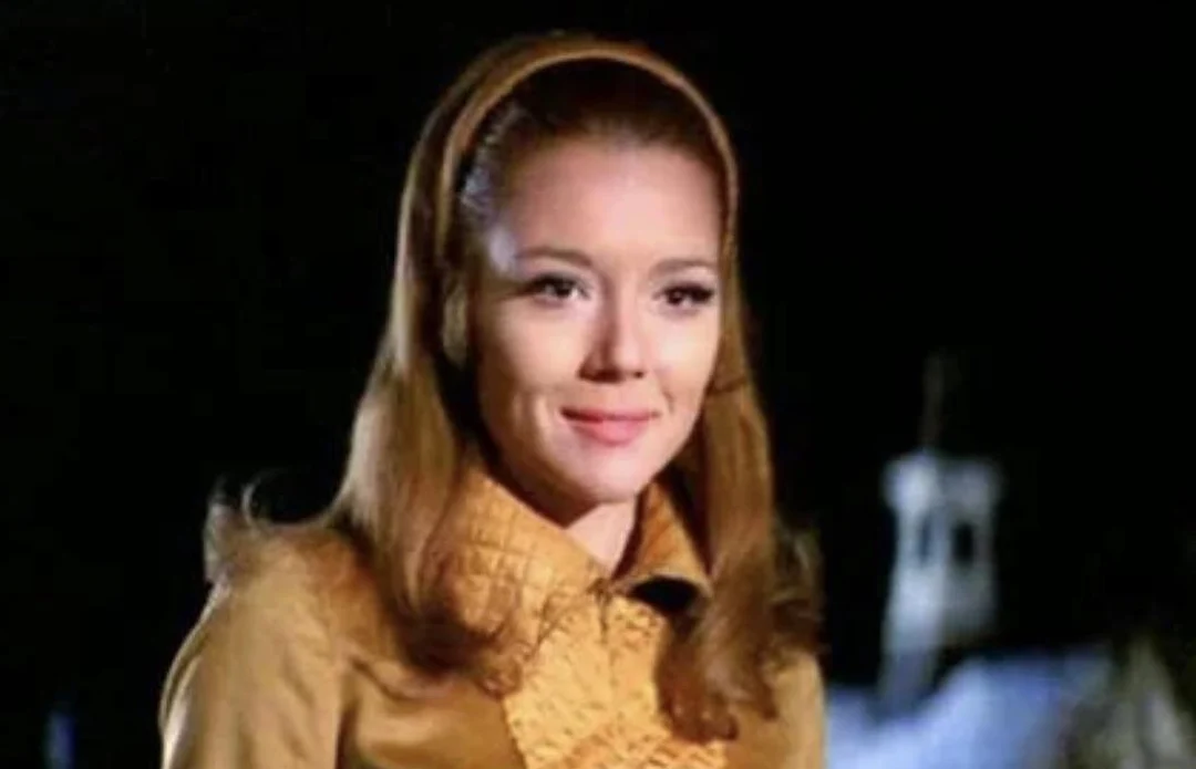 Diana Rigg (1968) aka Teresa di Vincenzo/ Tracy Bond. The only woman James Bond loved enough to ...