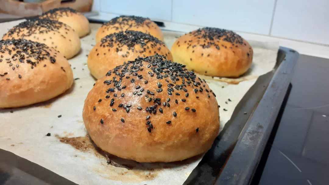 It's time to barbeque, so I made some burger buns | Scrolller
