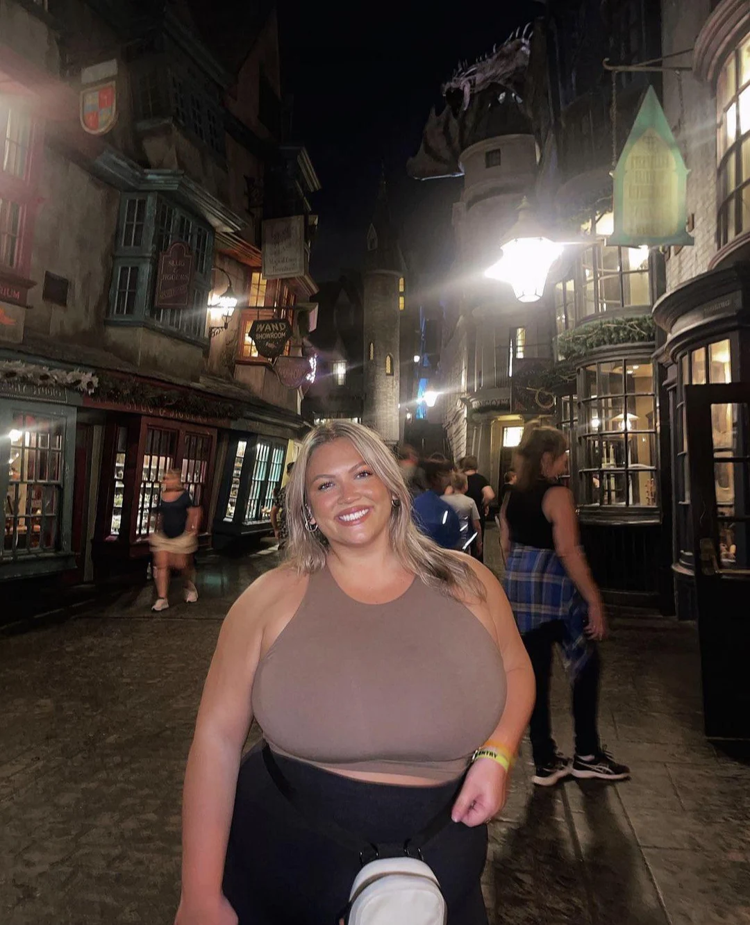 Knockers | Scrolller