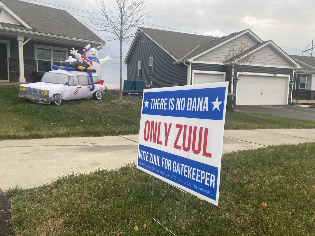 New Yard Signs Went Up Today | Scrolller