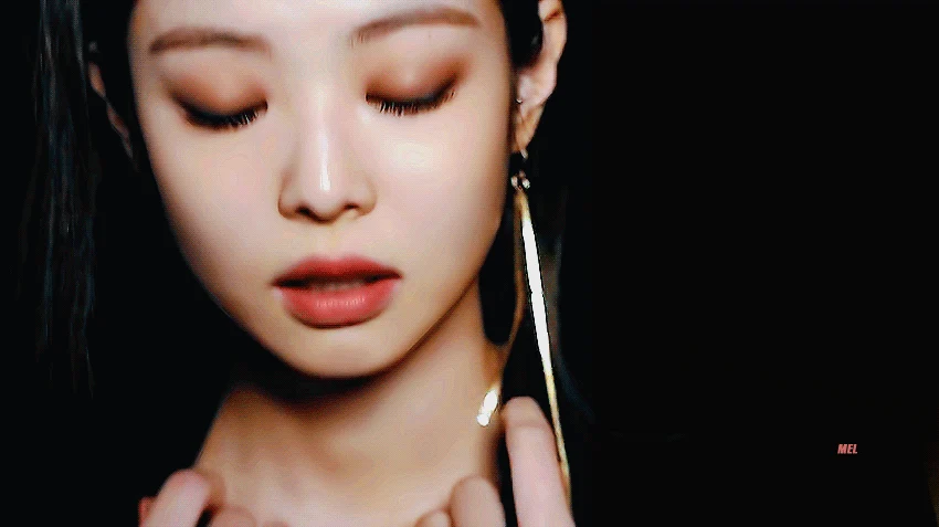 Jennie | Scrolller