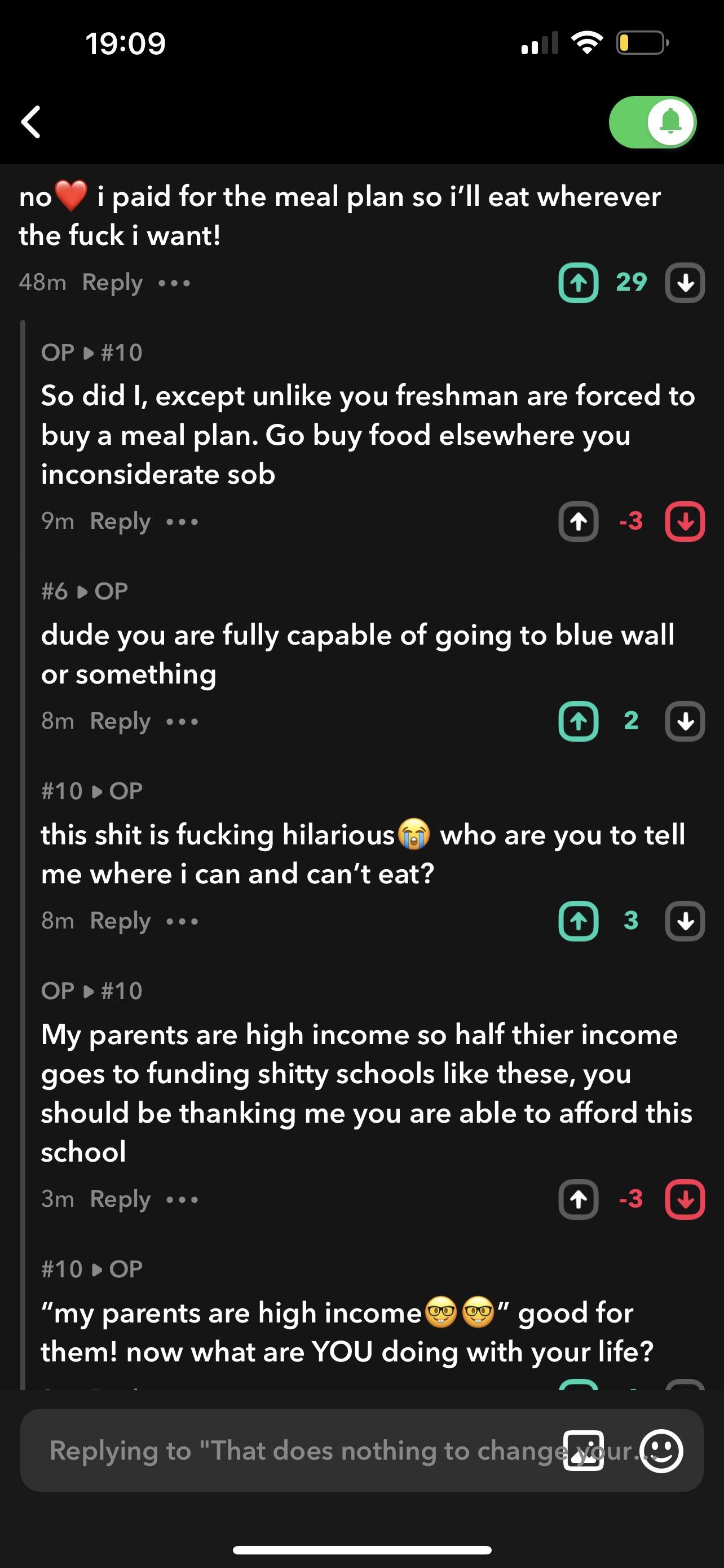 College freshman tries telling people living off campus that they are assholes for eating in ...