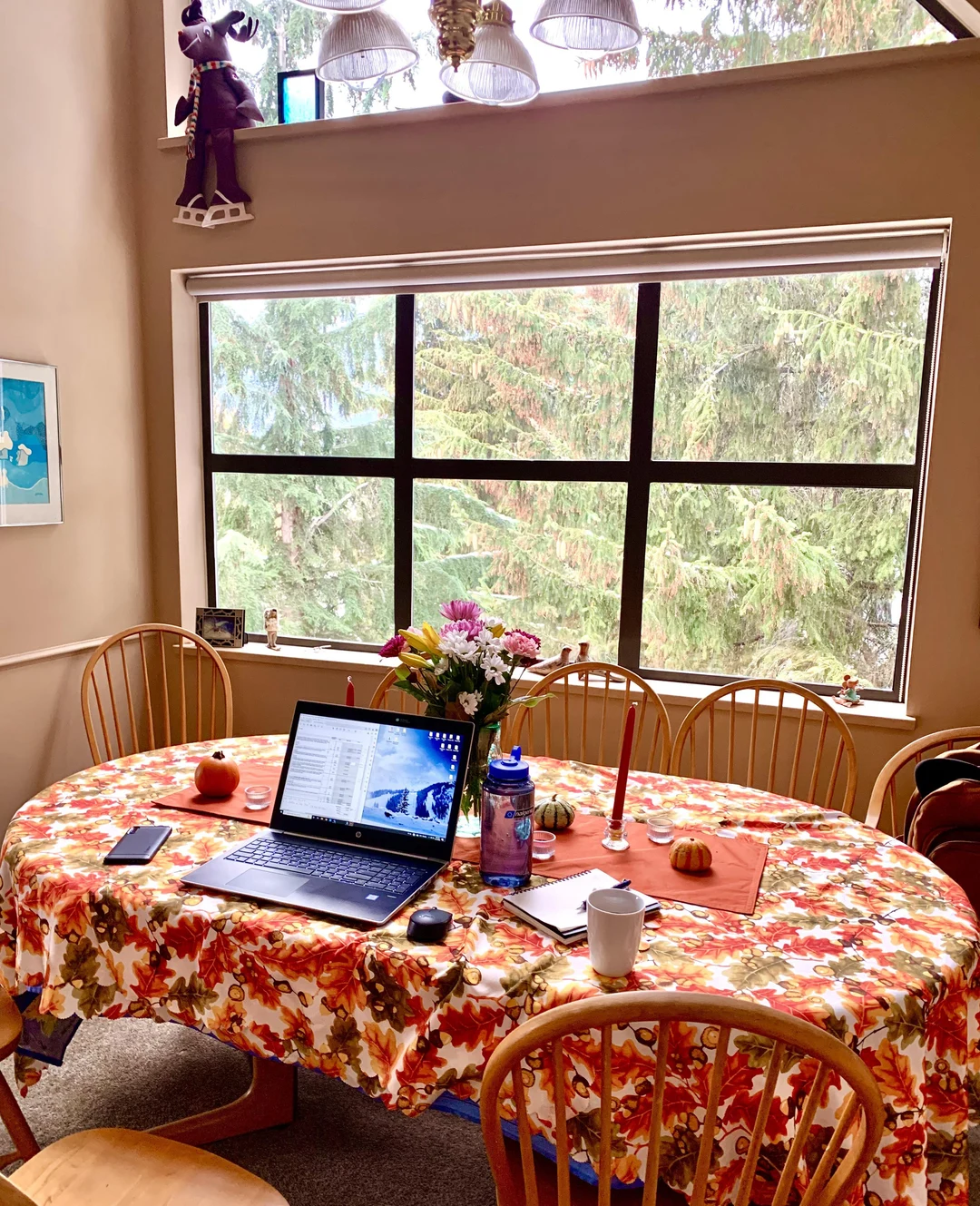 My workspace today, was snowing lightly this morning :) | Scrolller
