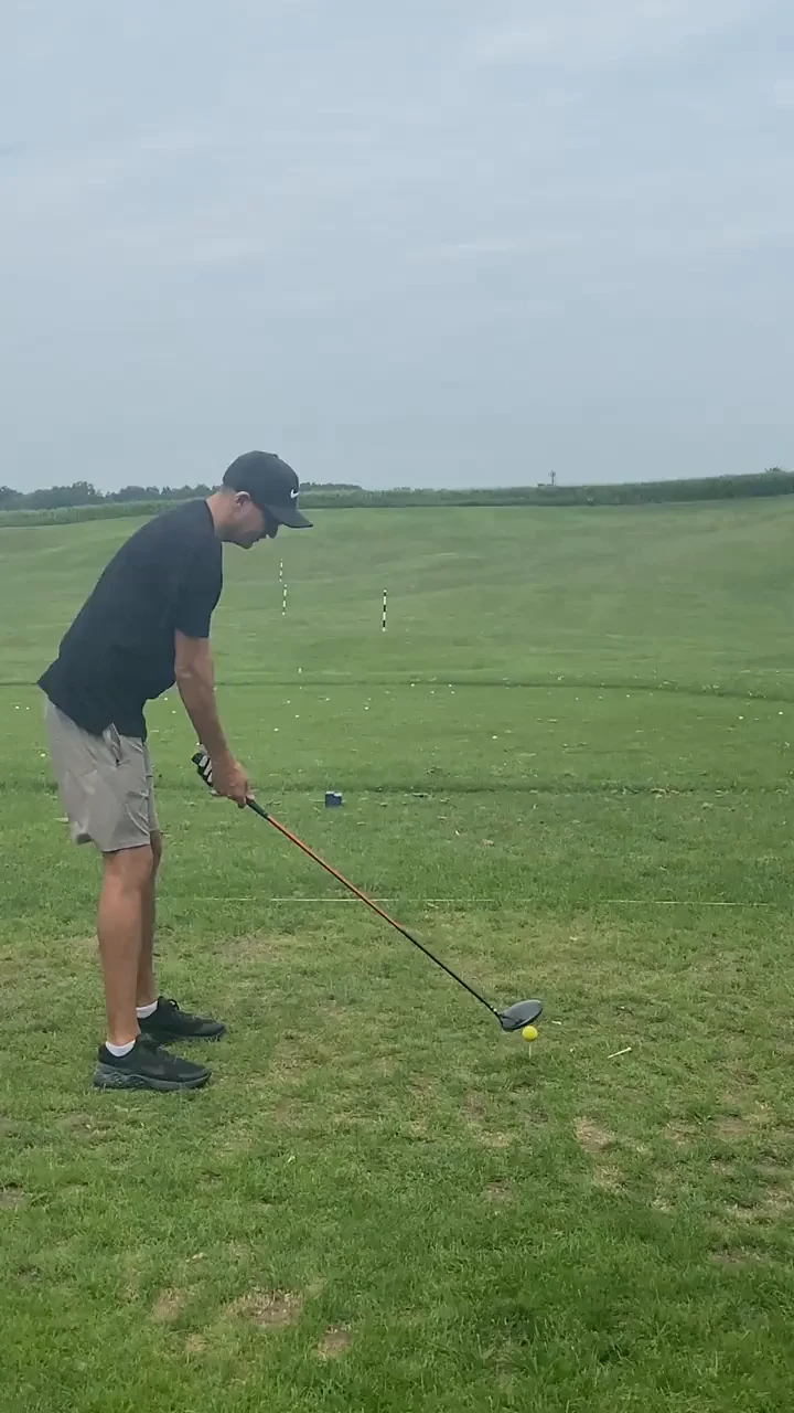 Tried my friends ping K-15 . Randomly kept hitting it straight 😂 | Scrolller