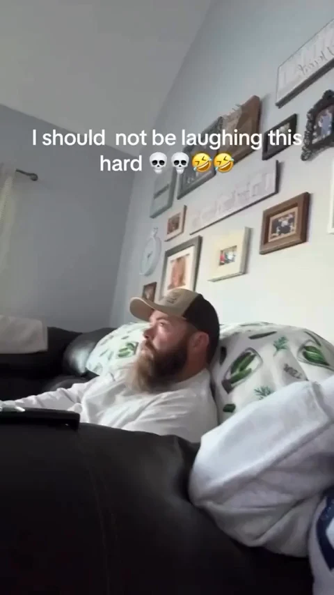 He nailed the lyrics | Scrolller