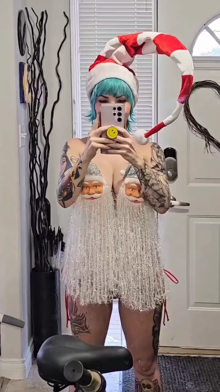 For some reason this made me feel very uncomfortable... | Scrolller