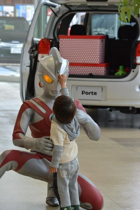 Papa Ace | Scrolller