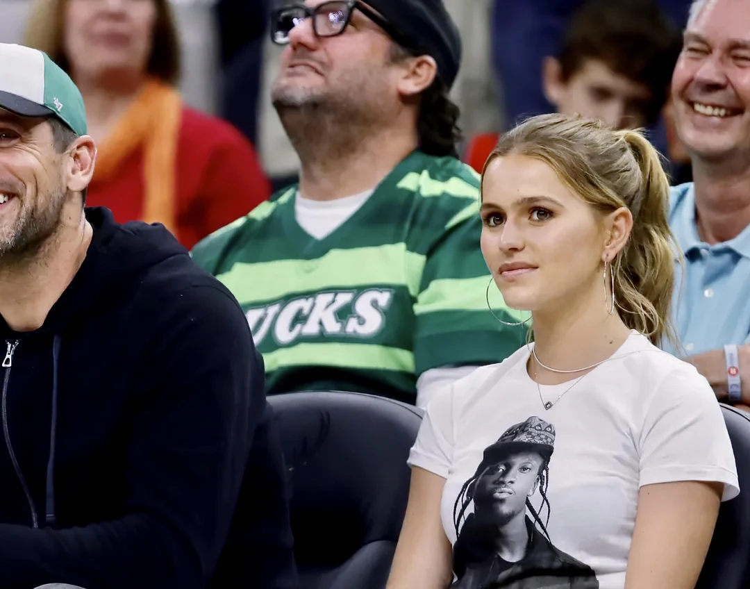 Mallory B Edens | Scrolller