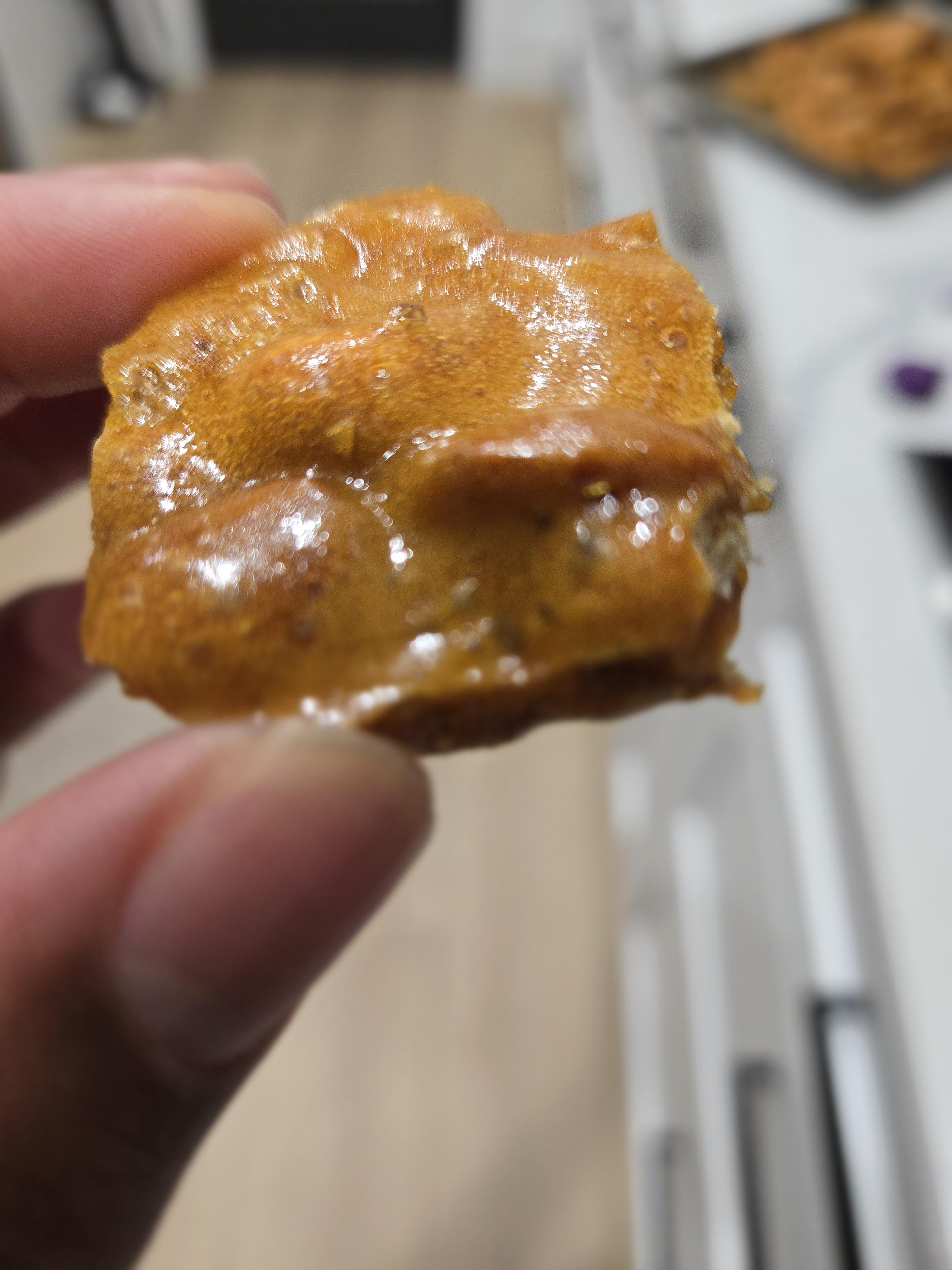[Homemade] Salted Peanut Brittle | Scrolller