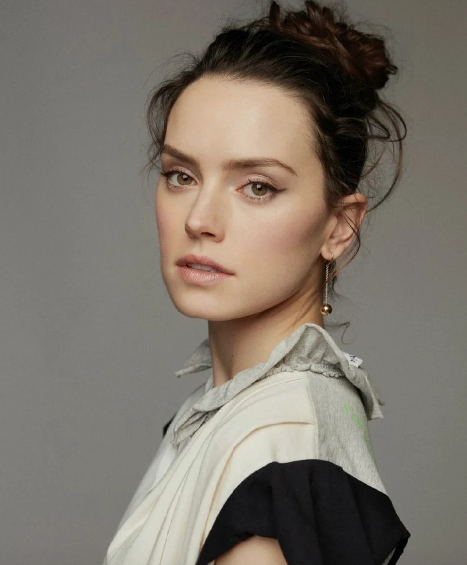 Daisy Ridley | Scrolller