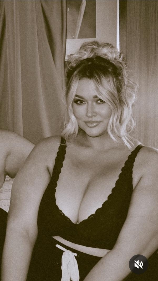 Hunter McGrady | Scrolller