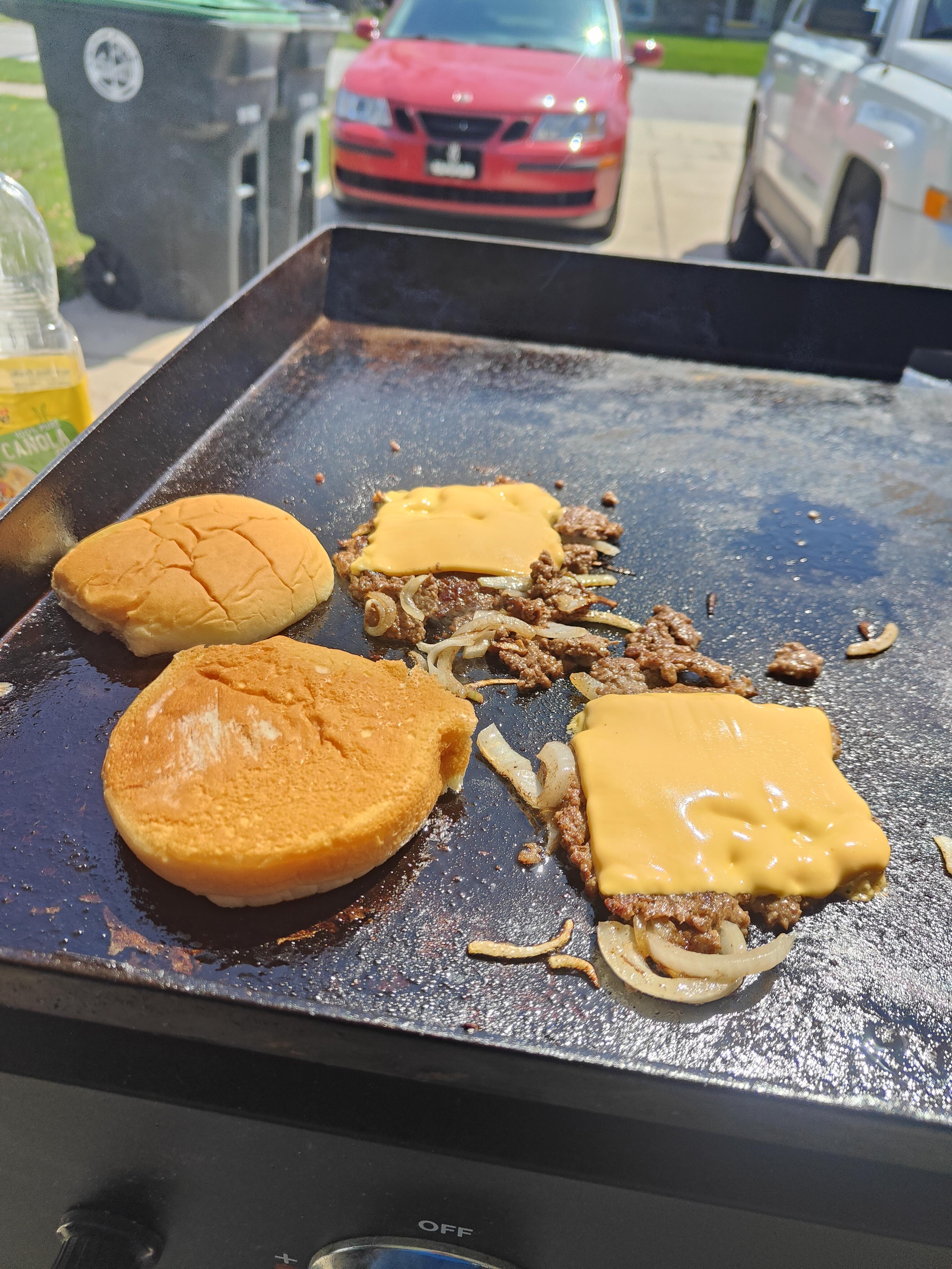 Smash Burgers today | Scrolller