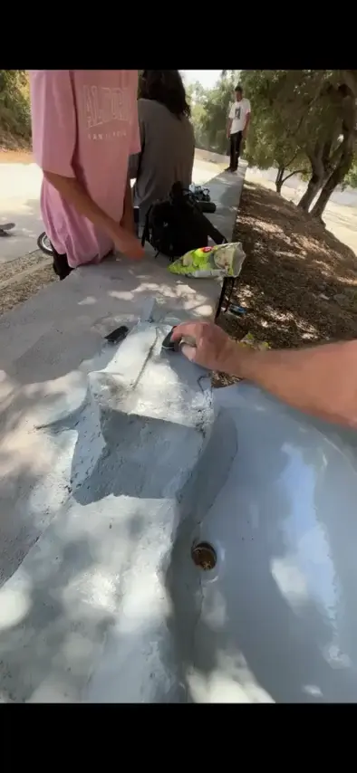 Everything AND the kitchen sink | Scrolller