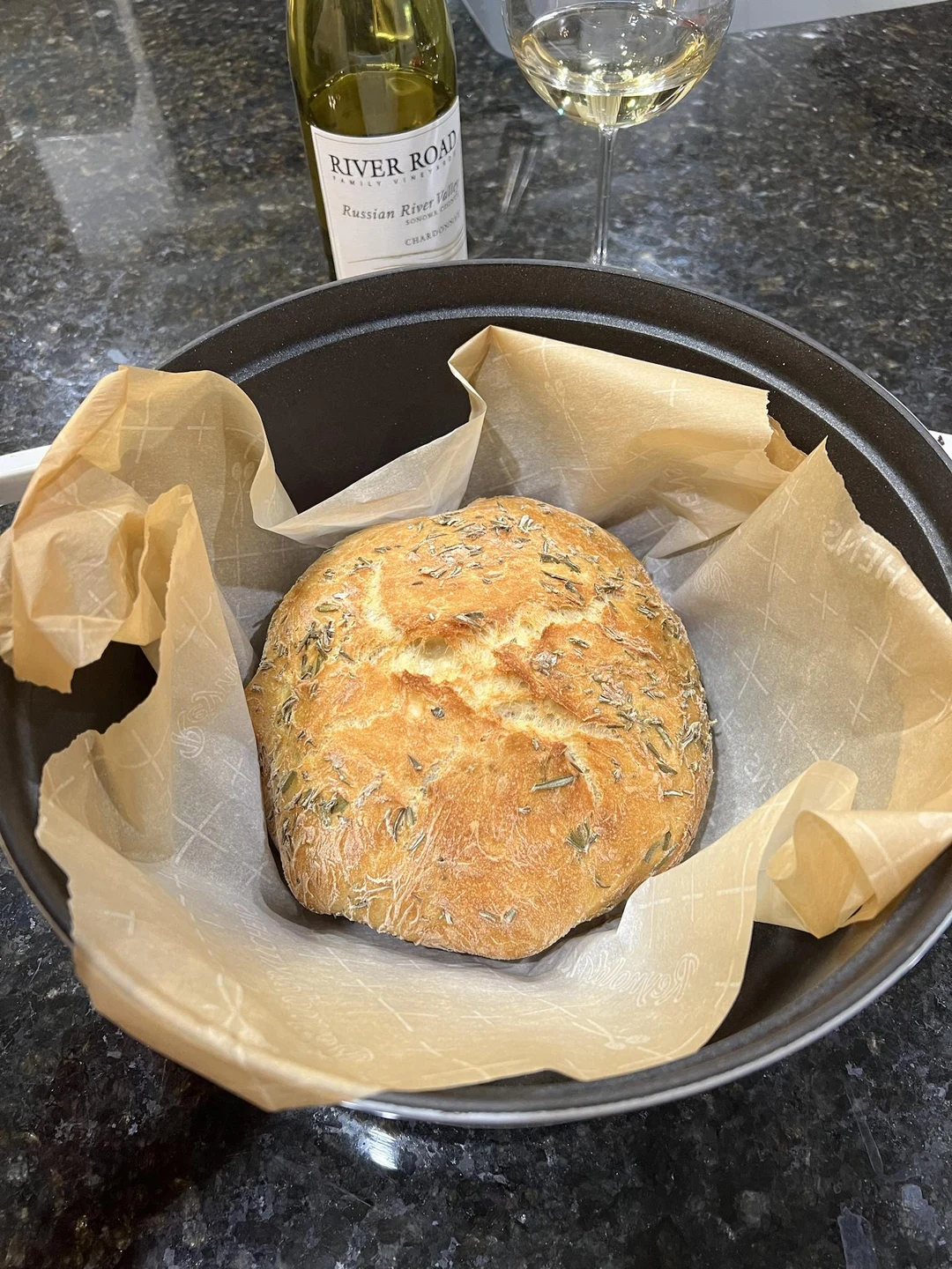 Dutch oven bread | Scrolller