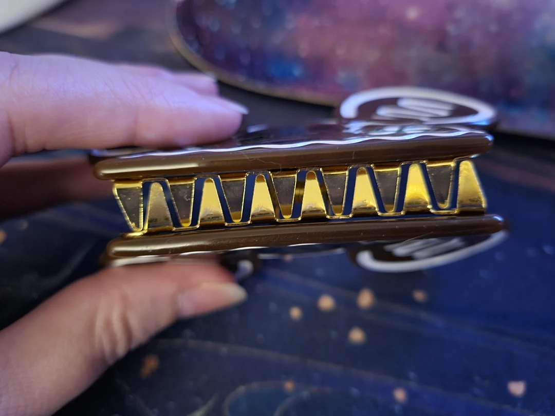 How to use small claw clips? | Scrolller