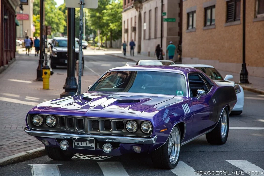 Plymouth Barracuda [1200x800] | Scrolller