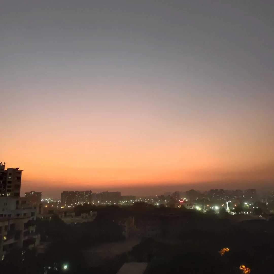 somewhere in the city [OC] | Scrolller