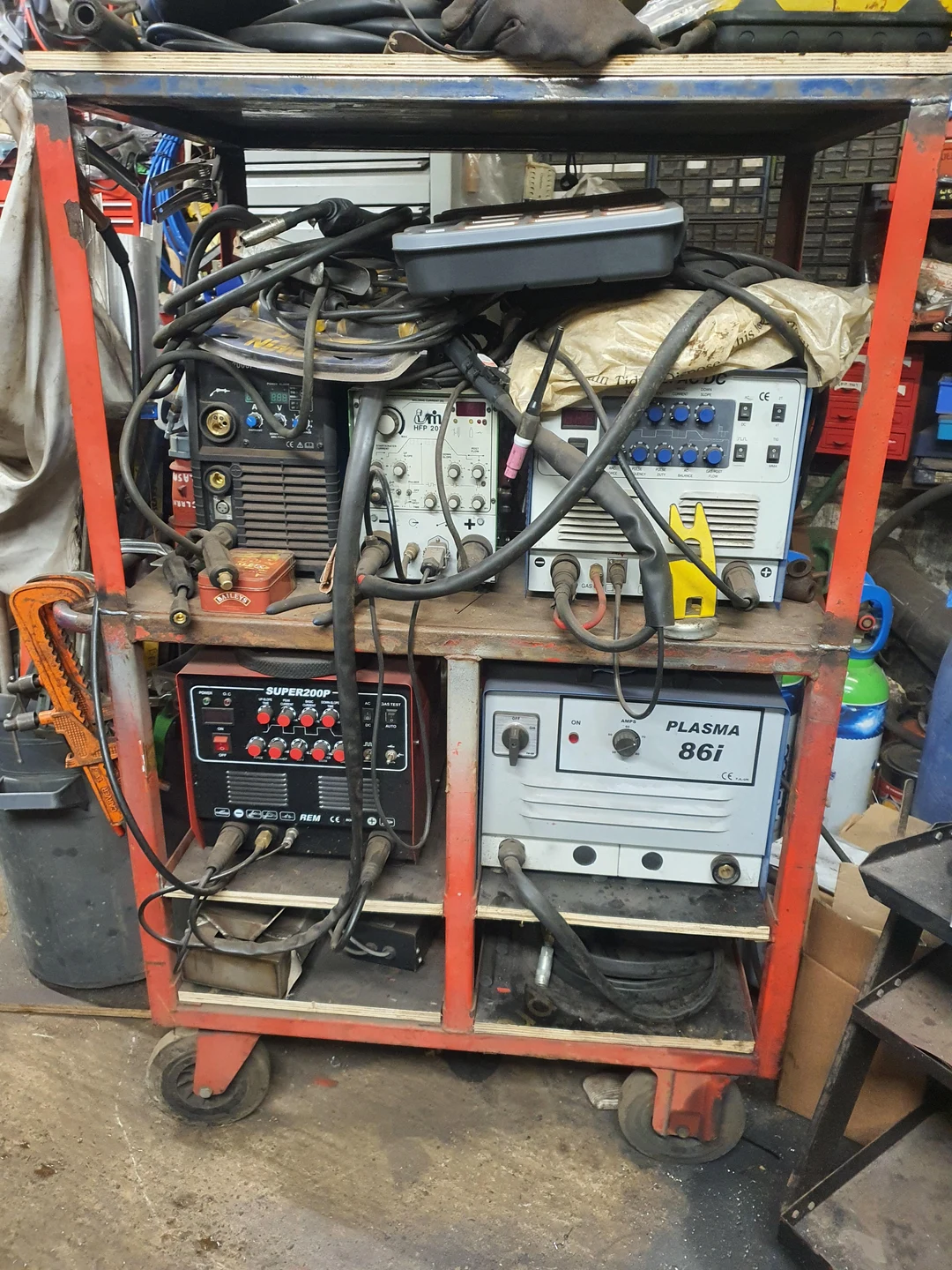 My shop welding cart | Scrolller
