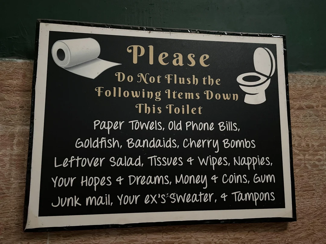 Instructions in a restroom | Scrolller