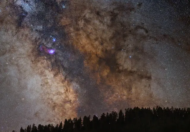 A detailed view of the Milky Way from dark skies. [OC] | Scrolller