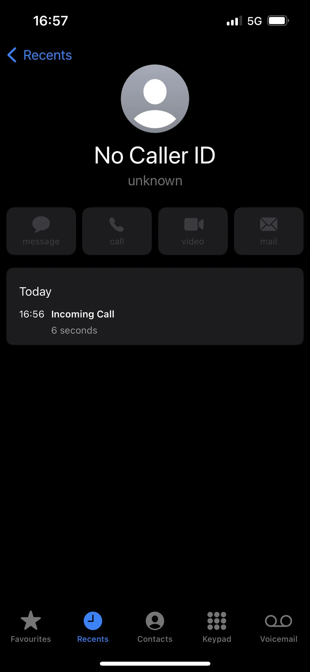 guys hows this possible | Scrolller