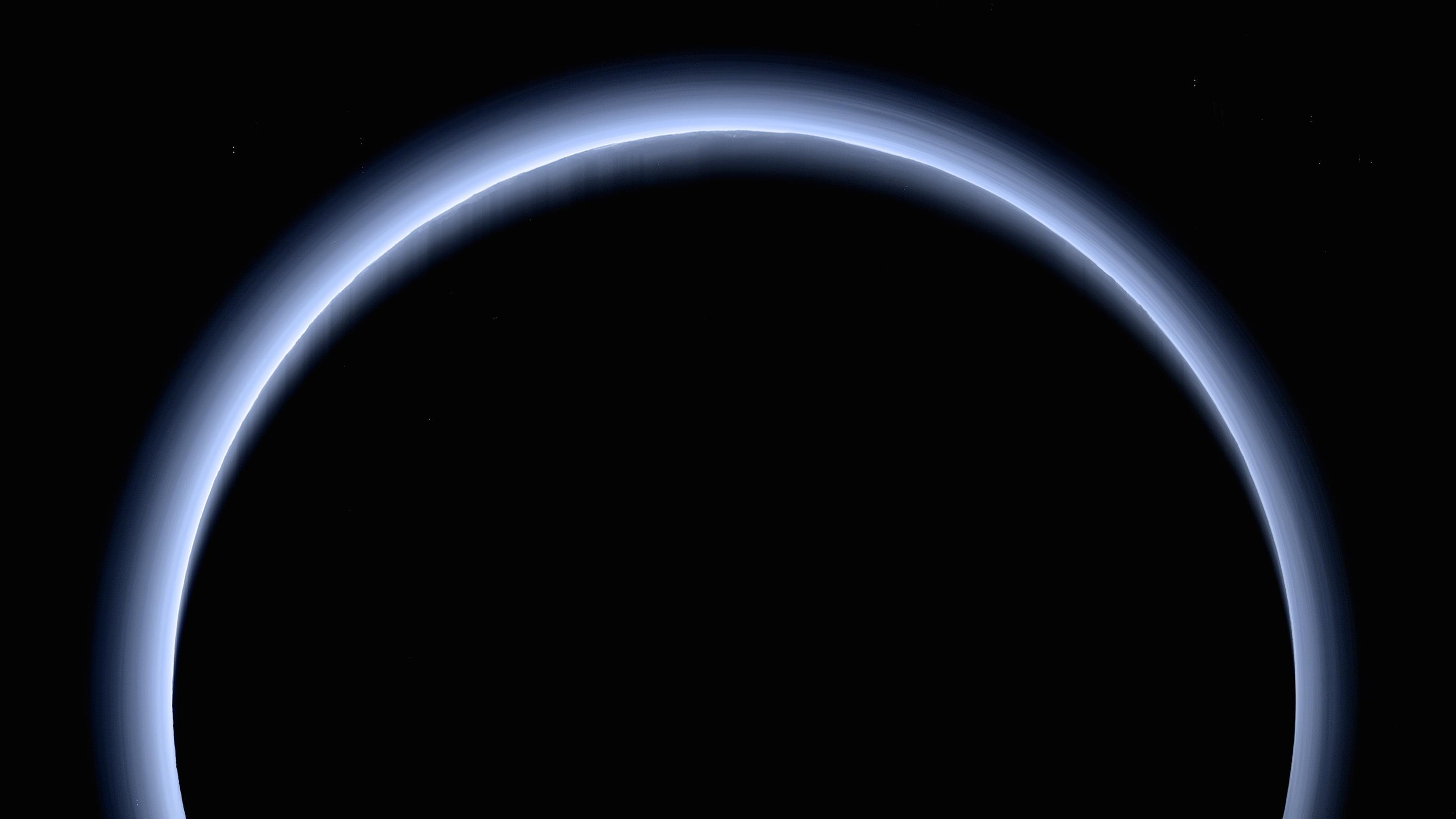 Pluto's Atmosphere. | Scrolller
