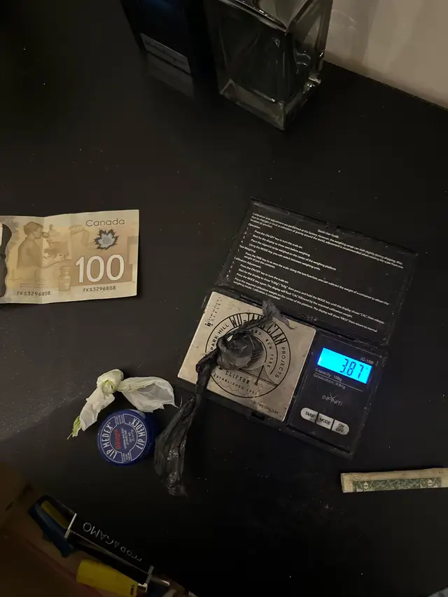 Kept the rest of my stash to myself | Scrolller