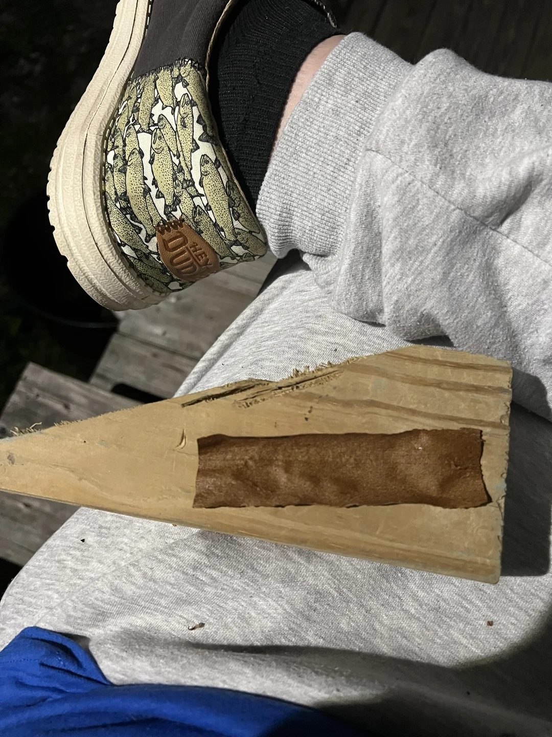 What’s the weirdest object y’all have rolled a blunt or j on. | Scrolller