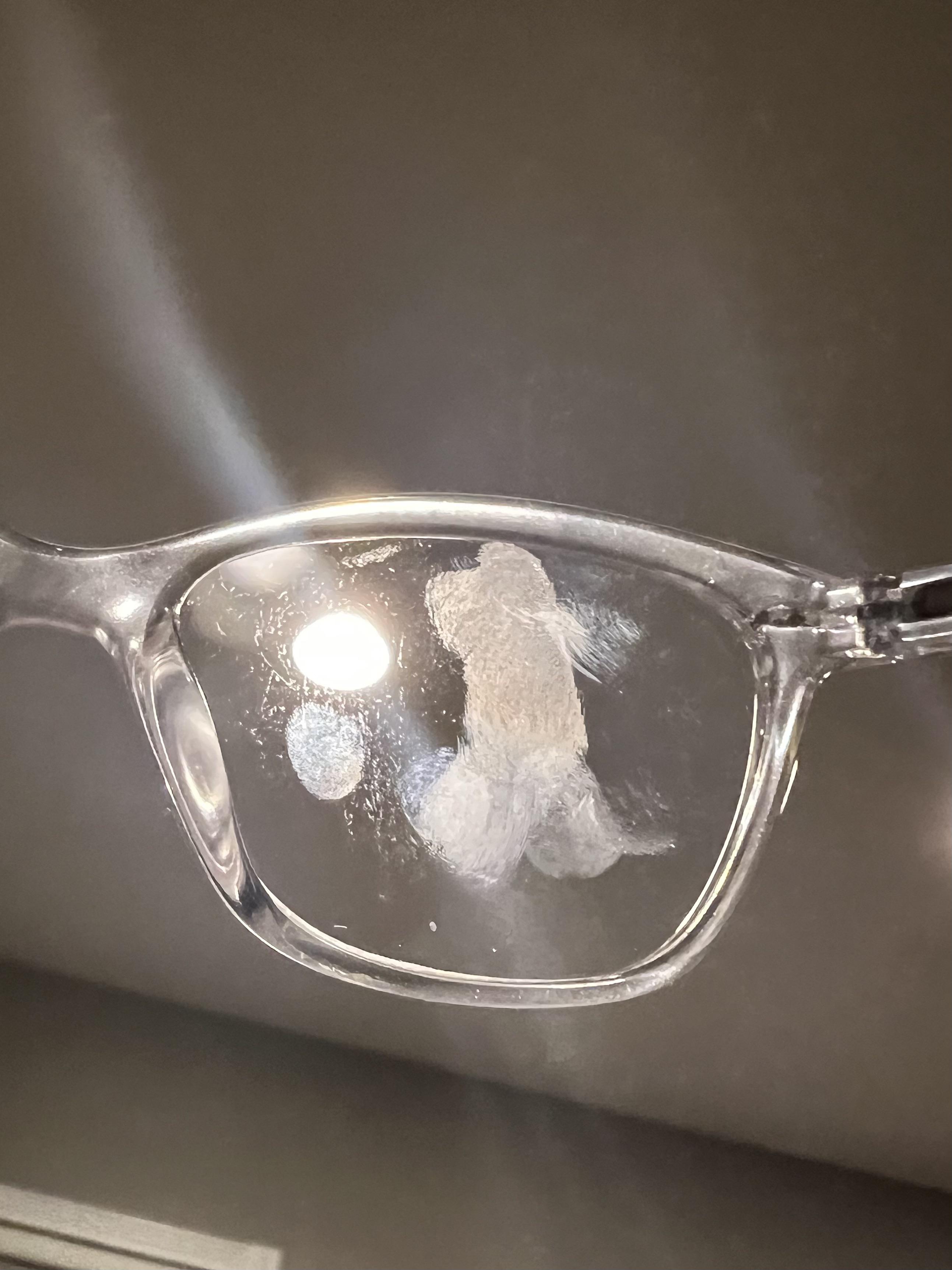 Surprise smudge | Scrolller