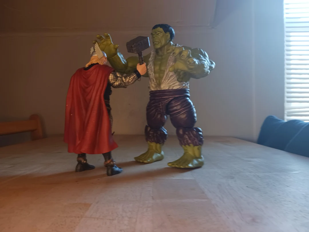 Thor Versus Hulk | Scrolller