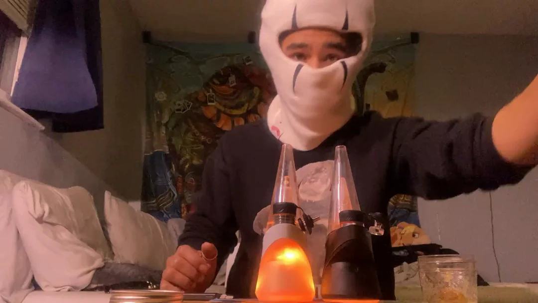 Double nose dab | Scrolller