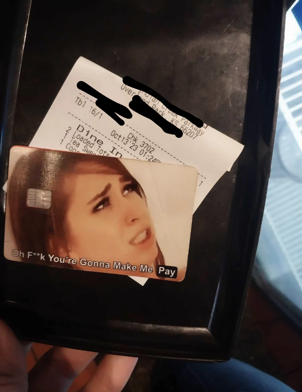 This customers card | Scrolller