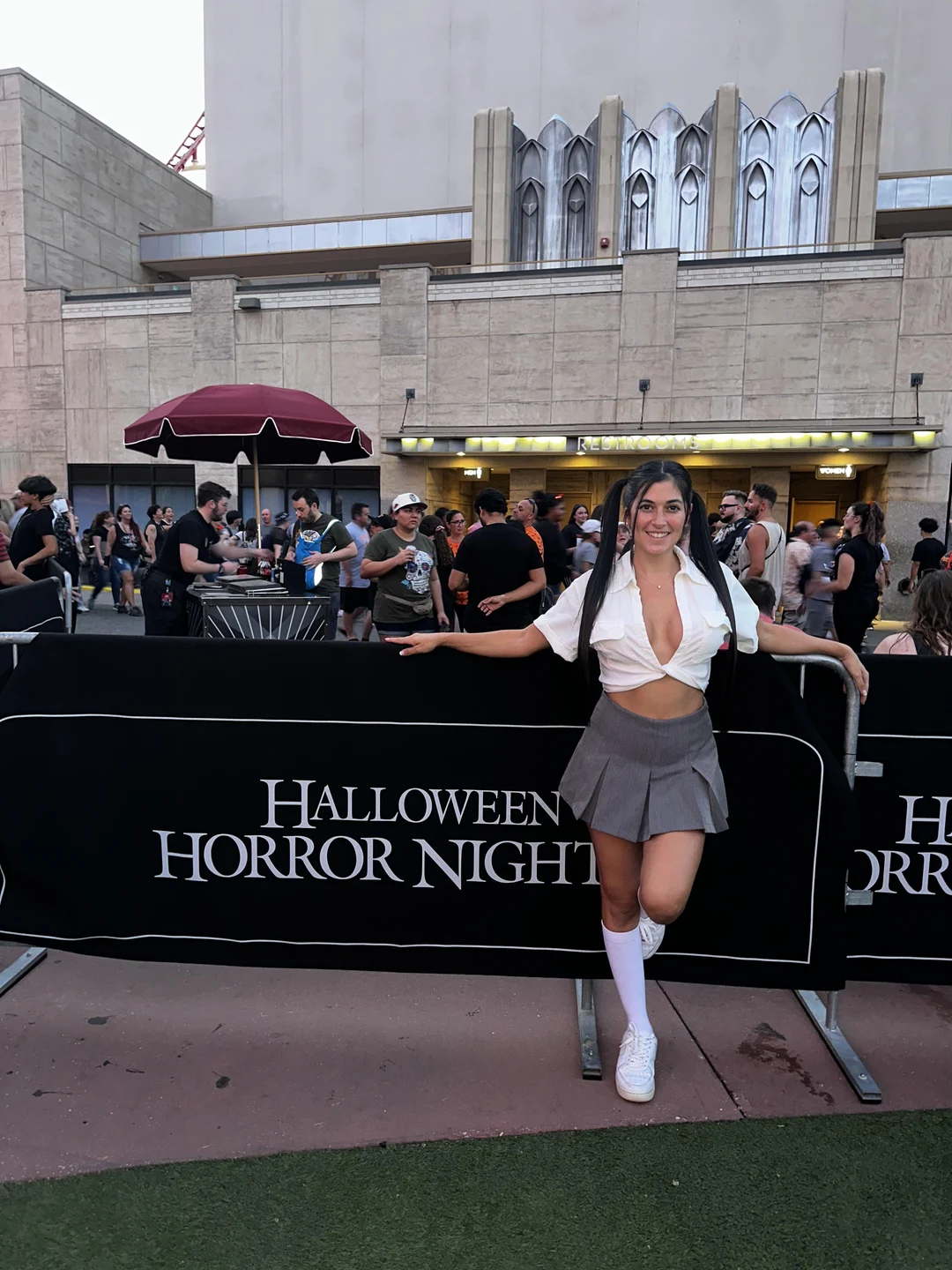 Horror nights 2023 | Scrolller