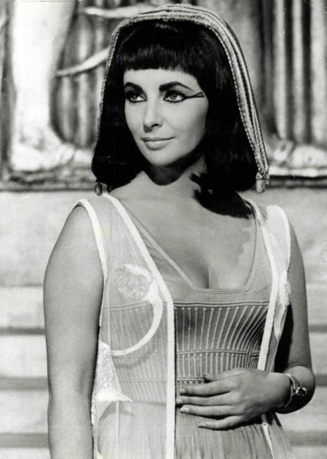 Elizabeth Taylor, 1963 - Cleopatra | Scrolller
