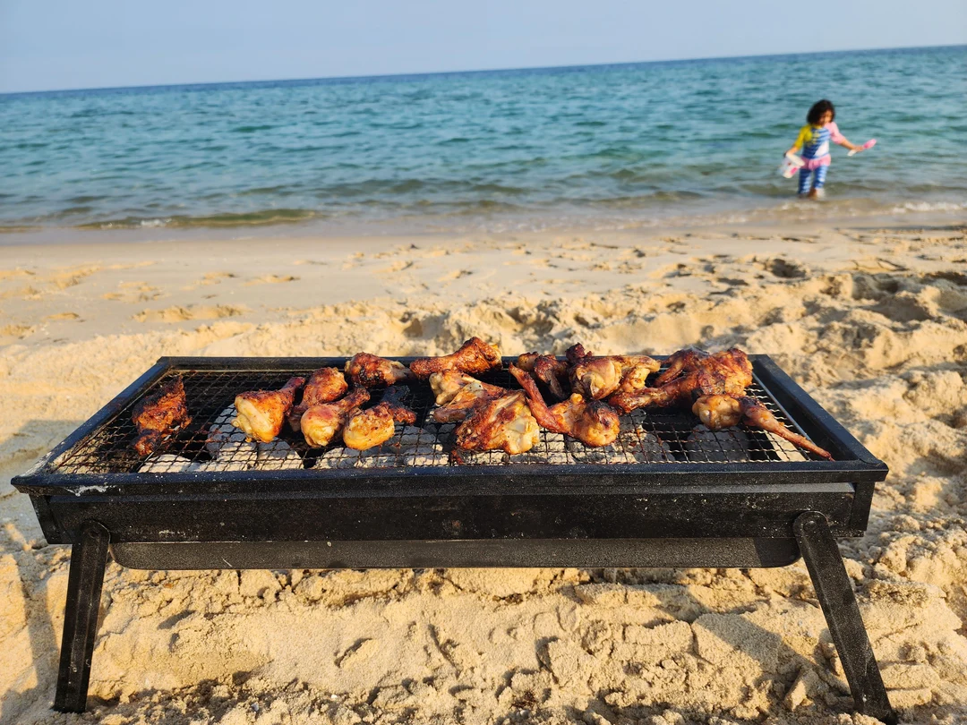 direct heat, no lid. hard work | Scrolller